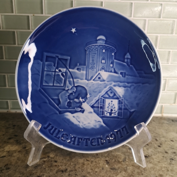 Royal Copenhagen | Art | Vintage Royal Copenhagen 7 Christmas Porcelain ...
